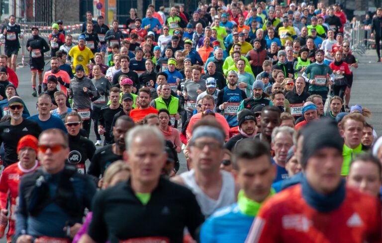 Team NMC raises £19,000 from London Marathon – NeuroMuscular Centre